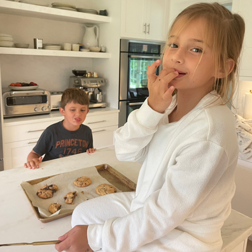 Yellow Squash Chocolate Chip Oatmeal Cookies - Daphne Oz